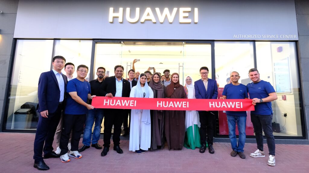 Huawei Opens New Exclusive Service Center In Dubai - UAE Today Blog